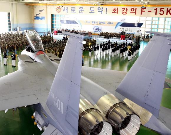 최신예 전투기 F-15K “작전 명 받았습니다” | 서울신문