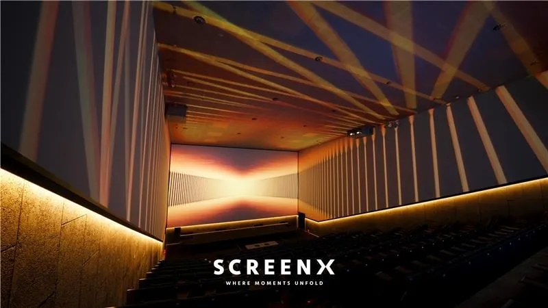 천장까지 스크린…세계 최초 CGV ‘4면 스크린X관’ 가보니 | 서울Pn